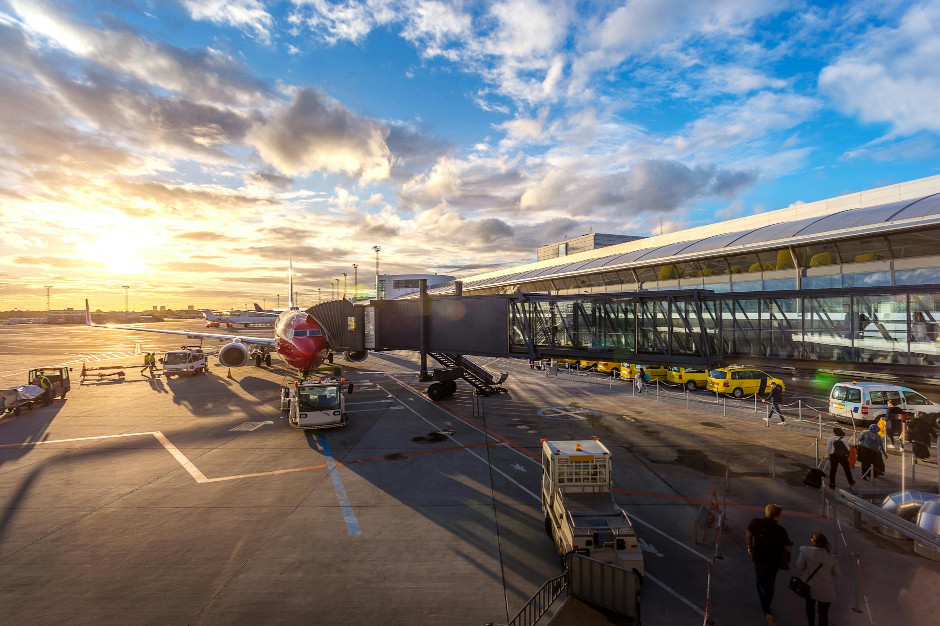 How to Track Your Luggage in Real Time: Every Method Compared